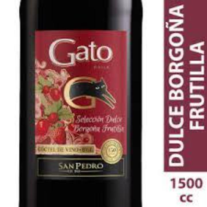 Cóctel De Vino Gato Selección Dulce Borgoña Frutilla 1.5 L - Rappi